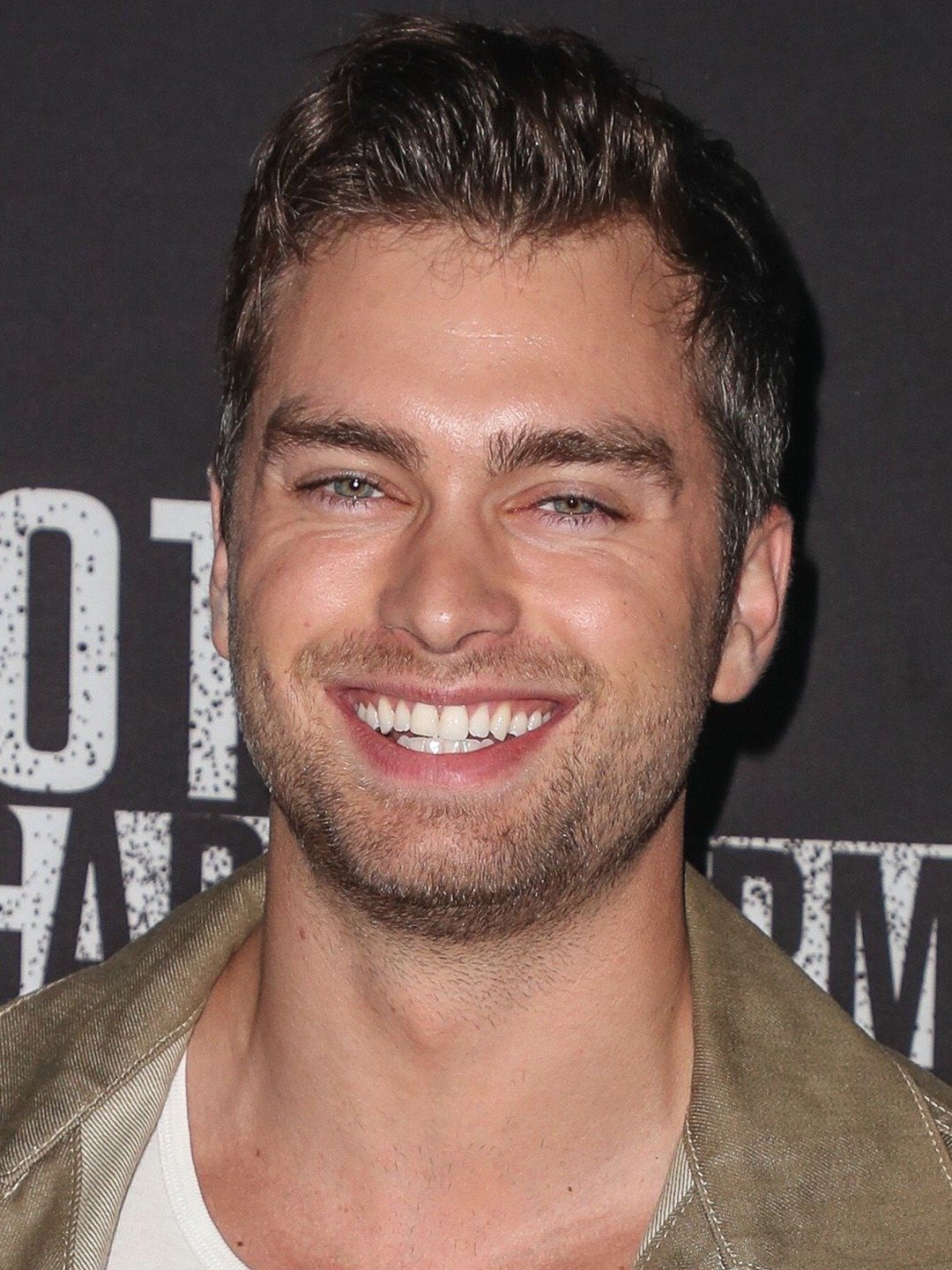 Glamour - Se på TV & Streama Nu