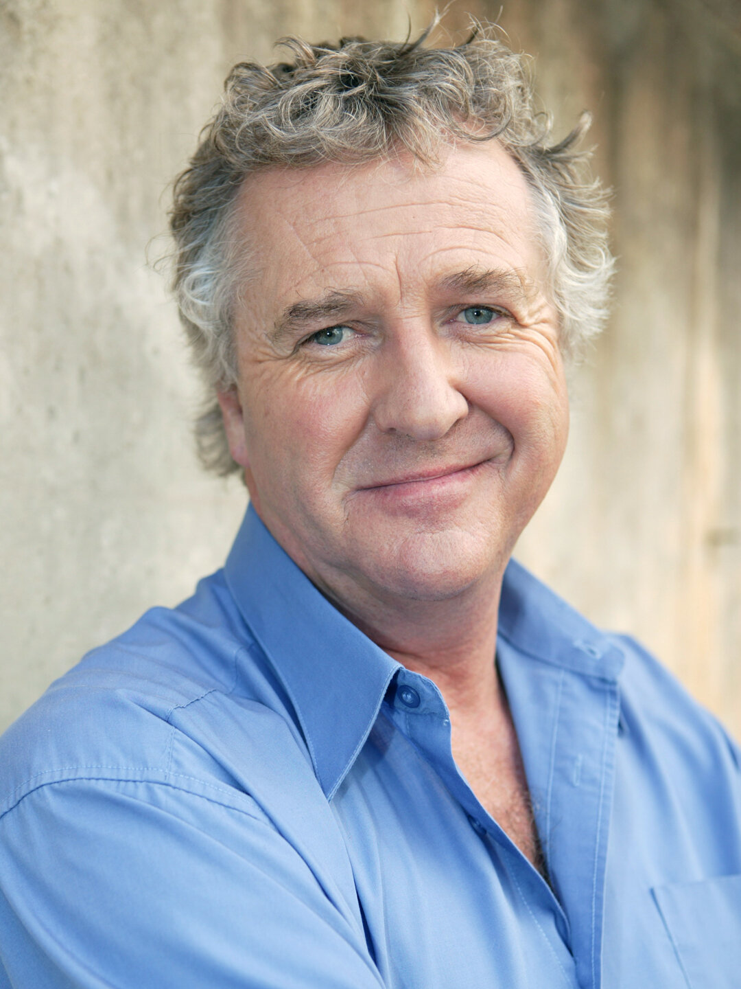 Home and away - Se på TV & Streama Nu